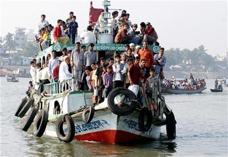 crowded boat – CA Liccardi, Author